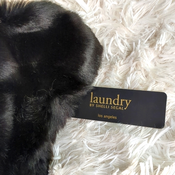 Laundry By Shelli Segal | Accessories | Landry By Shelli Segal Fur Cap ...